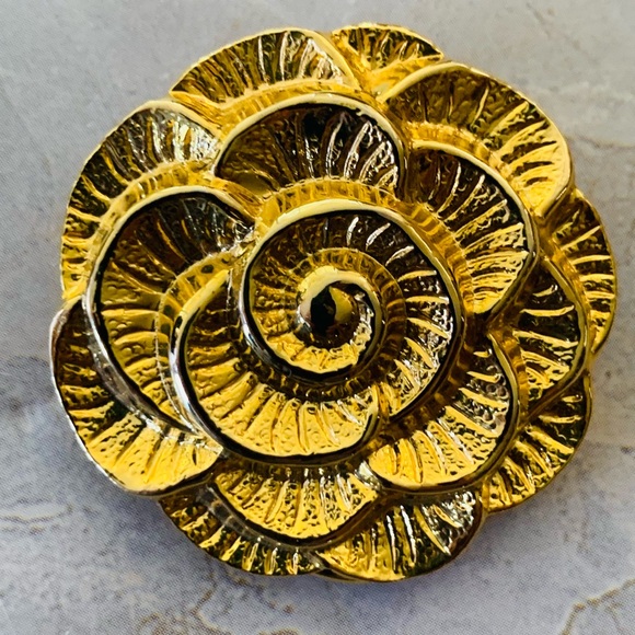 Vintage | Accessories | Vintage Golden Flower Scarf Clip | Poshmark
